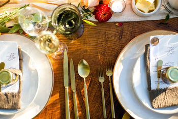 What Is A Charger Plate and How Do You Use Them? - CV Linens™