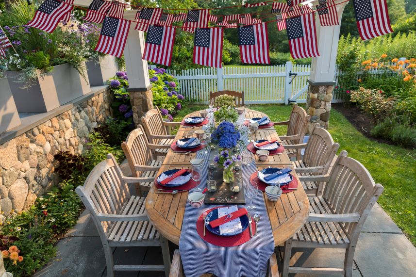 Creating a Memorable Veterans Day Celebration with Red, White, and Blue ...