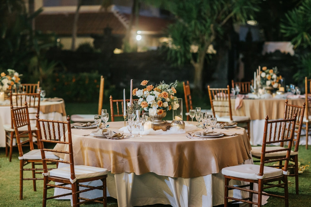 How to Choose the Right Overlay for Round vs. Rectangular Tables – CV ...