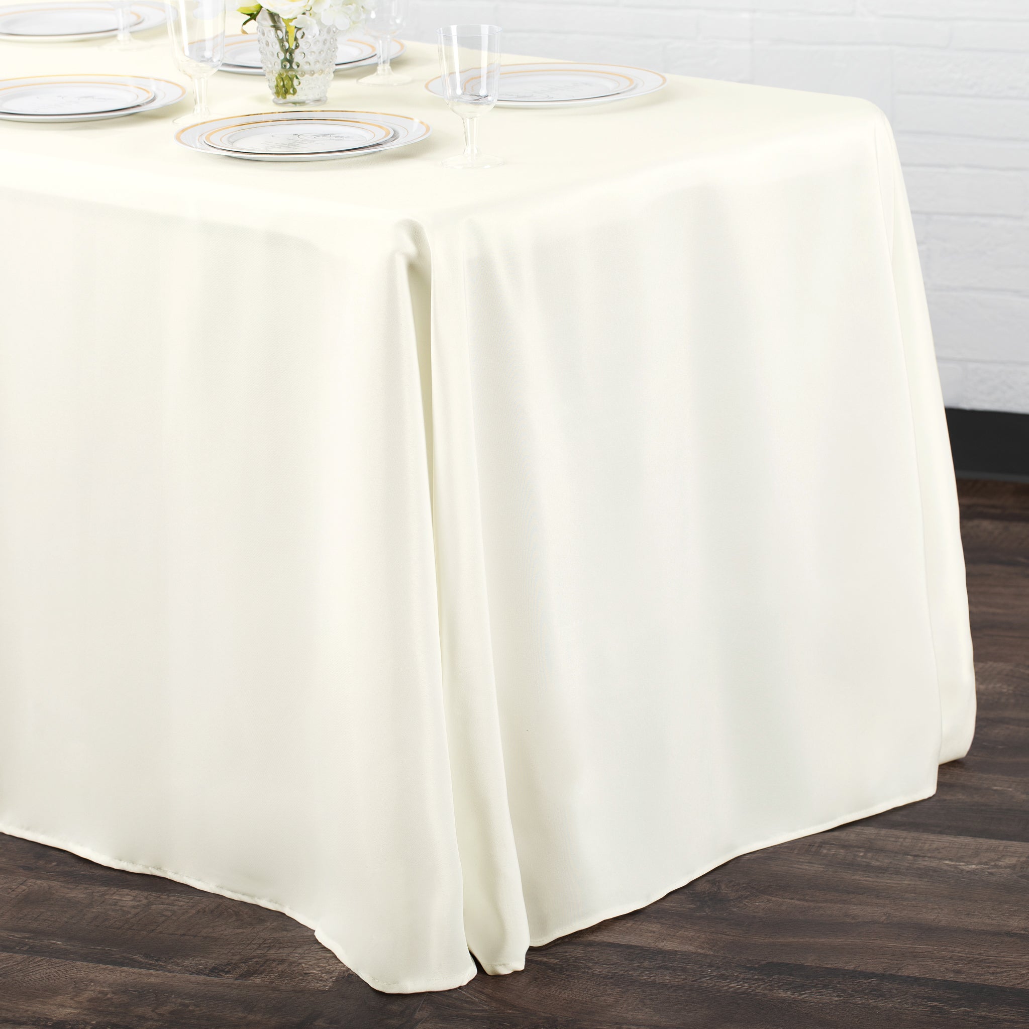 Wholesale Off White Tablecloths - CV Linens™