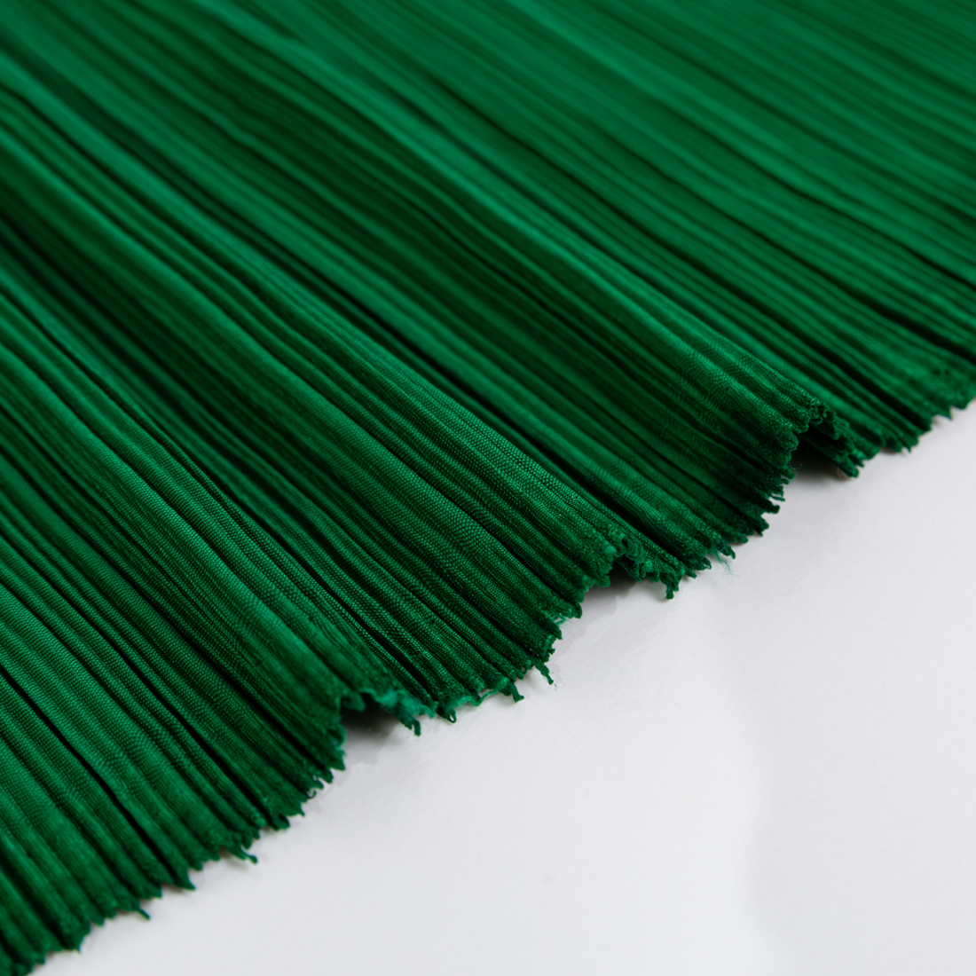 Pleated Crinkle DIY Textured Fabric 10 yards - Emerald Green - CV Linens™