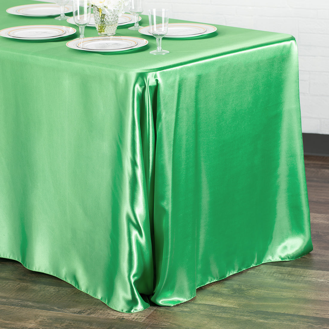 Satin Rectangular 90"x132" Tablecloth - Kelly Green - CV Linens™
